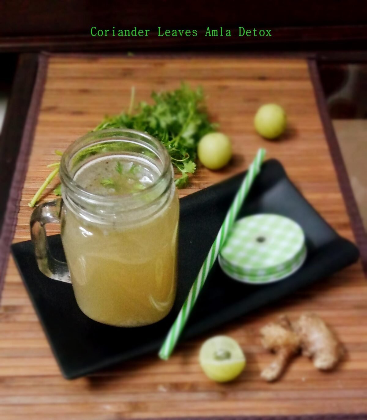 Coriander Leaves and Amla Detox - Palate's Desire