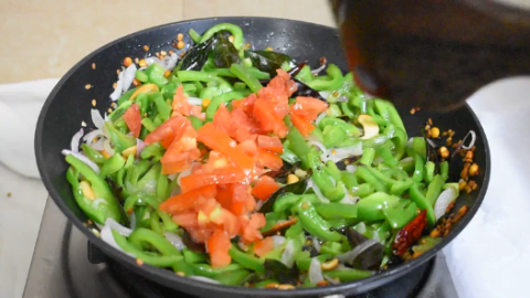 Capsicum Bath Recipe (Step By Step with Video) - Palate's Desire